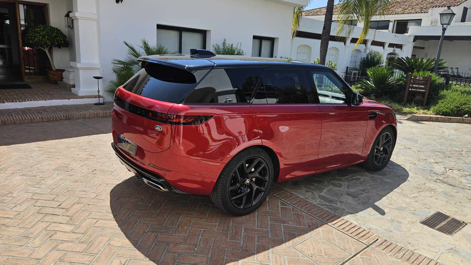 Range Rover Sport P460i Hybrid - Rent this top of the range new shape ...