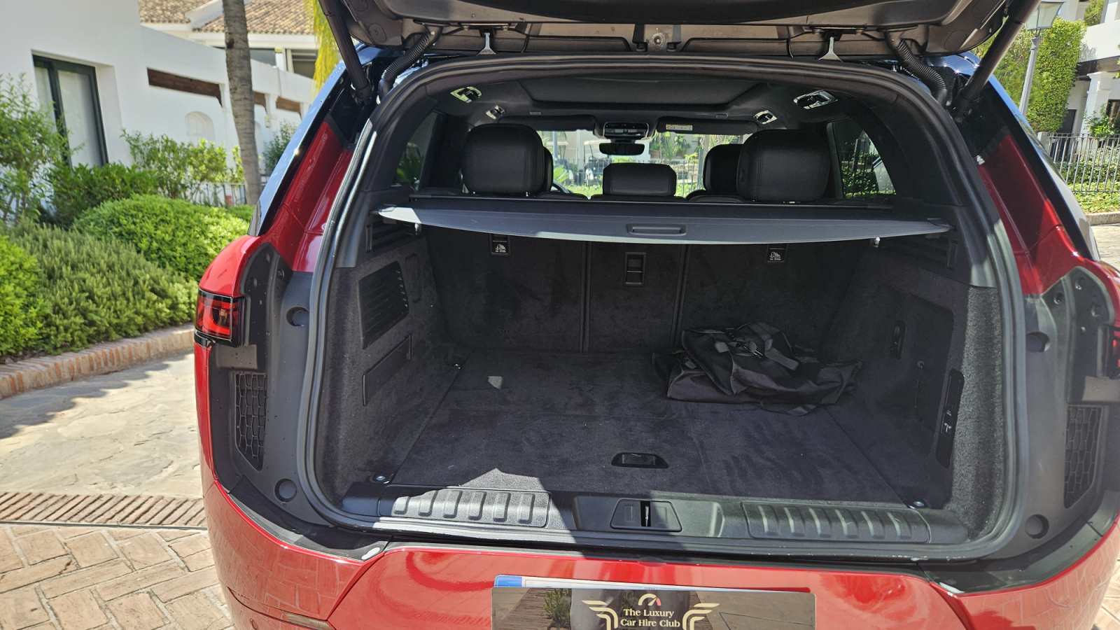 Range Rover Sport P460i Hybrid - Rent this top of the range new shape ...