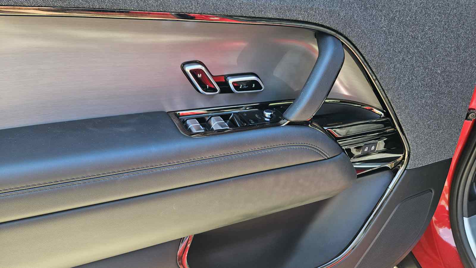 Range Rover Sport P460i Hybrid - Rent this top of the range new shape ...