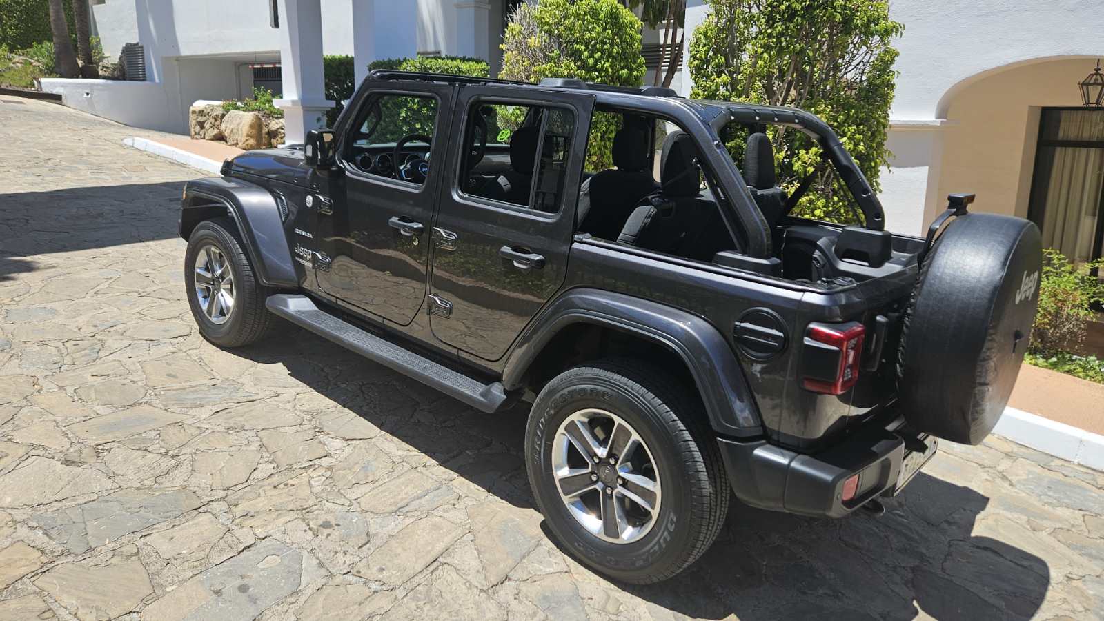 Jeep Sahara 4 Door Convertible - Rent this classic off roader Marbella ...