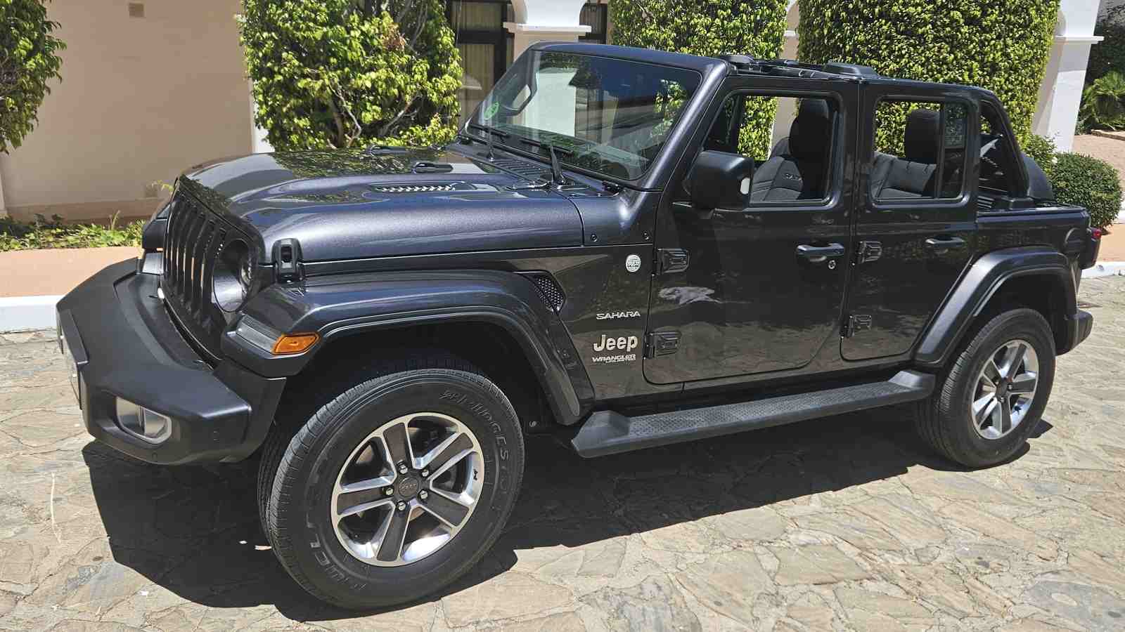 Jeep Sahara 4 Door Convertible - Rent this classic off roader Marbella ...