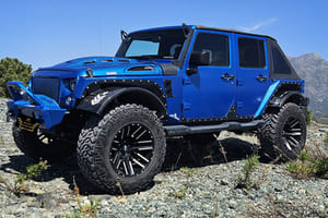 Jeep Wrangler Santa Cruz - The Luxury Car Hire Club Marbella