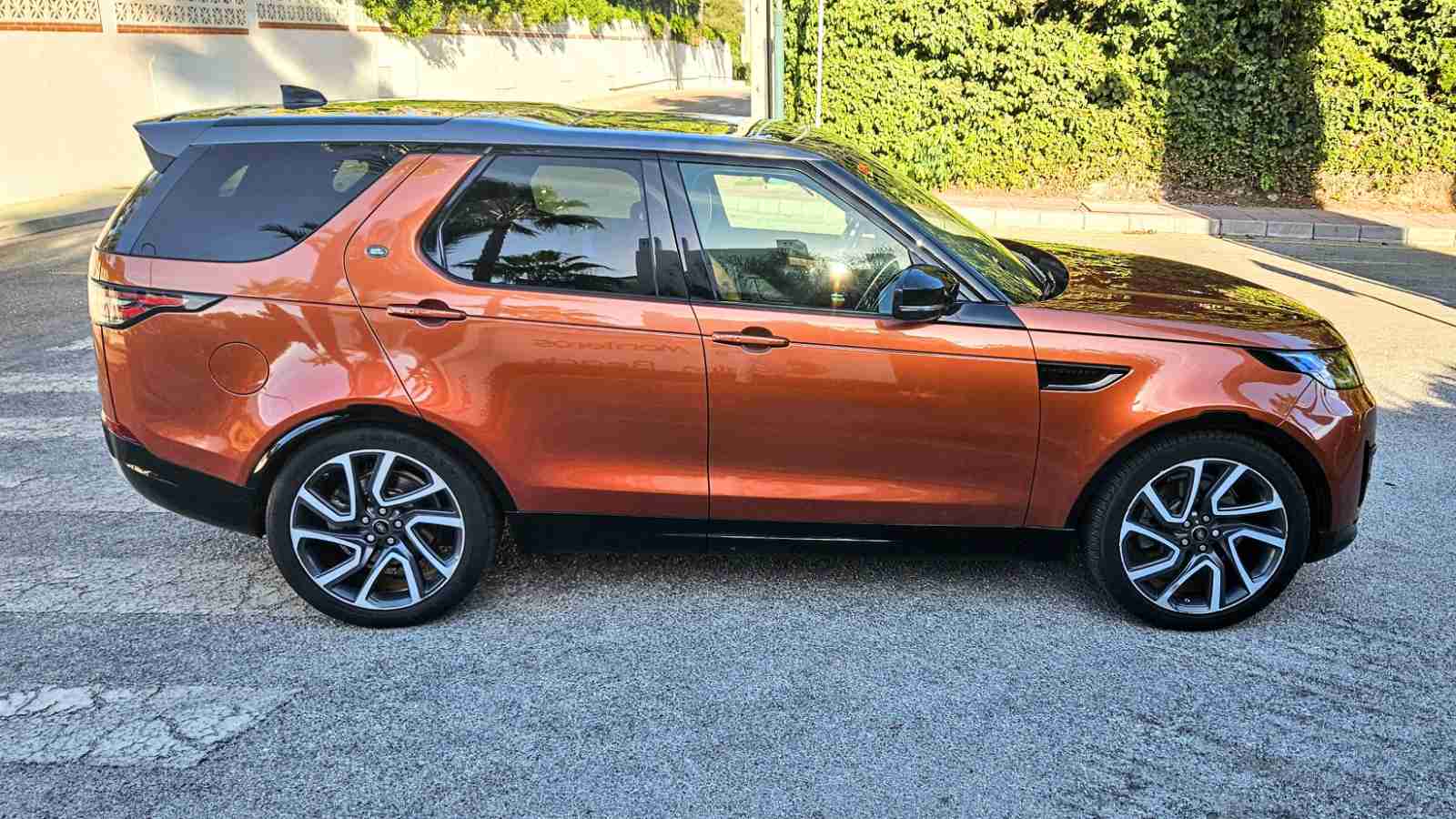 Land Rover Discovery Limited Edition - The Luxury Car Hire Club Marbella