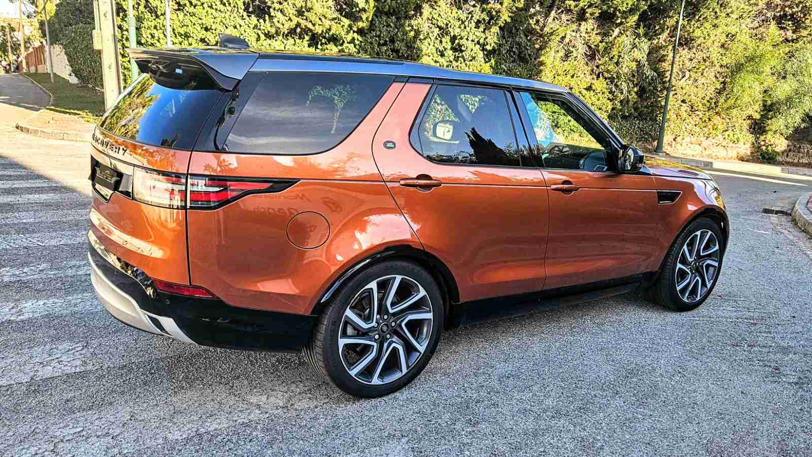 Land Rover Discovery Limited Edition - The Luxury Car Hire Club Marbella
